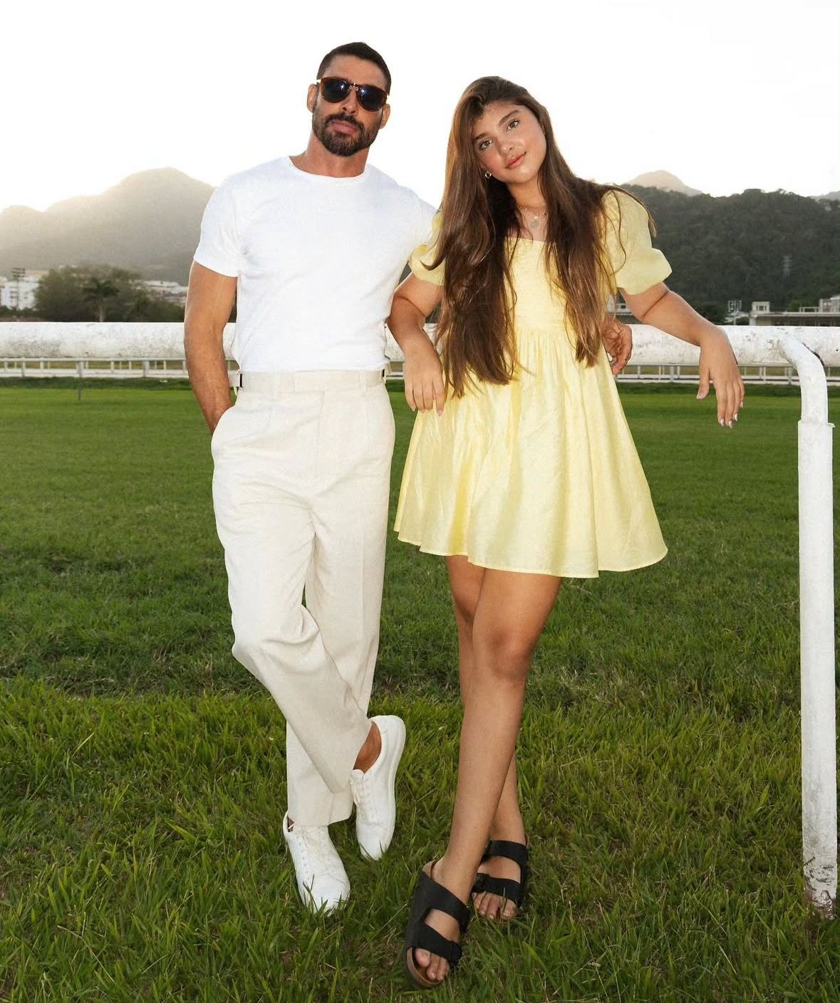 Cauã Reymond revela bullying na infância: 'Minha mãe era HIV positivo'