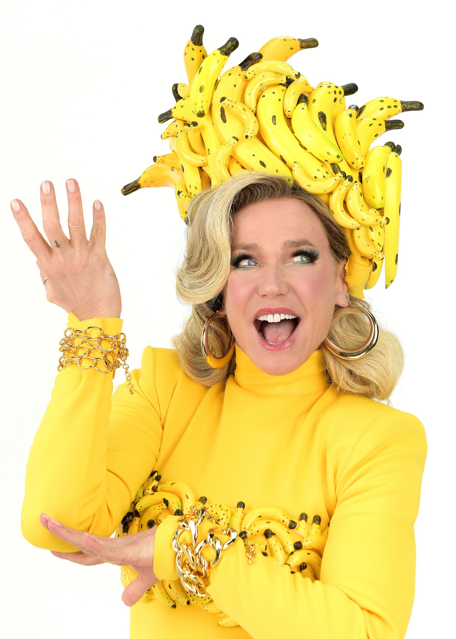 Xuxa lança clipe de ‘Arco-íris’ em nova versão para o Mês do Orgulho ...