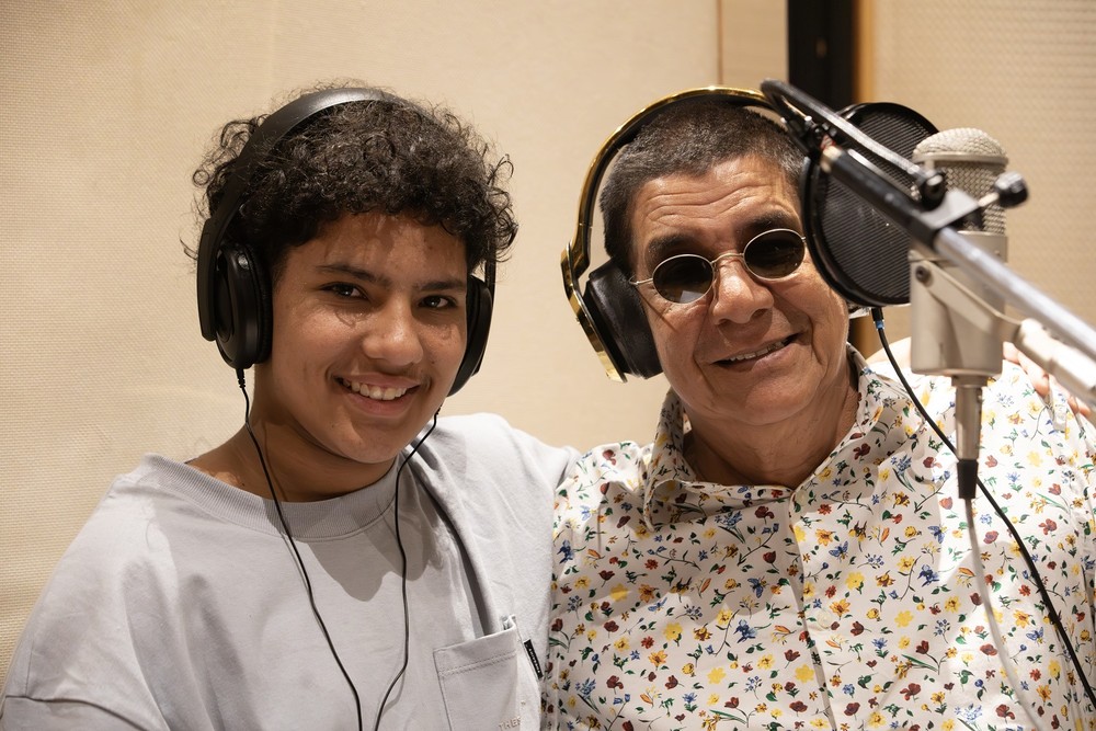 Neto de Zeca Pagodinho, Noah debuta na carreira musical, e o bamba ...