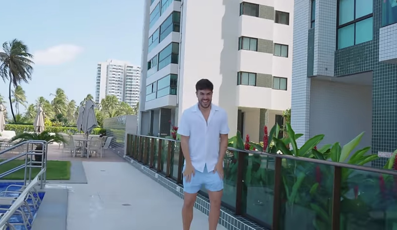 De vídeo bêbado à 'Dança dos famosos', como Álvaro ficou famoso?