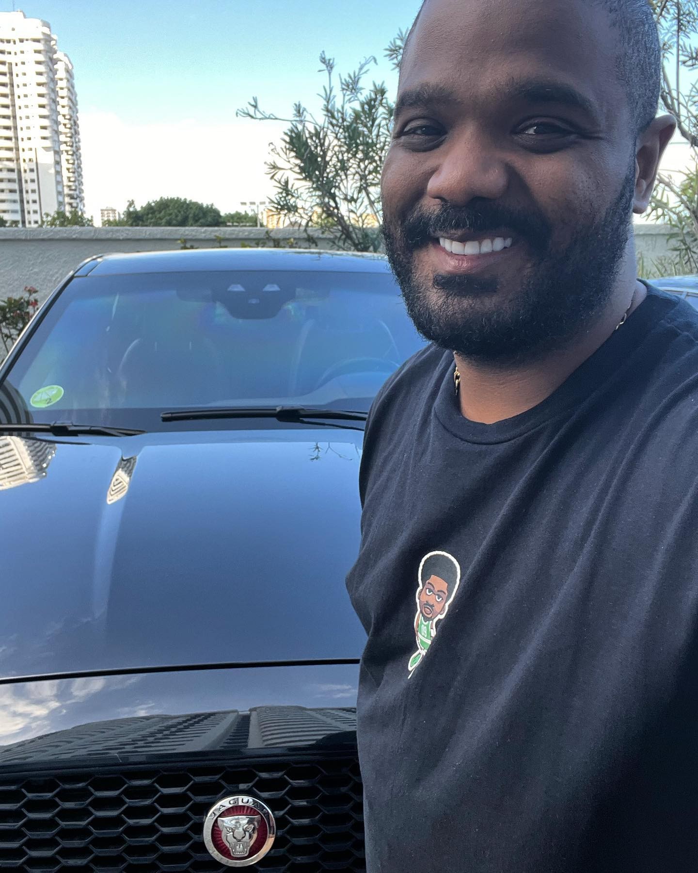 Arlindinho Cruz exibe carro de R$ 590 mil na web: 'Uma bela nave'