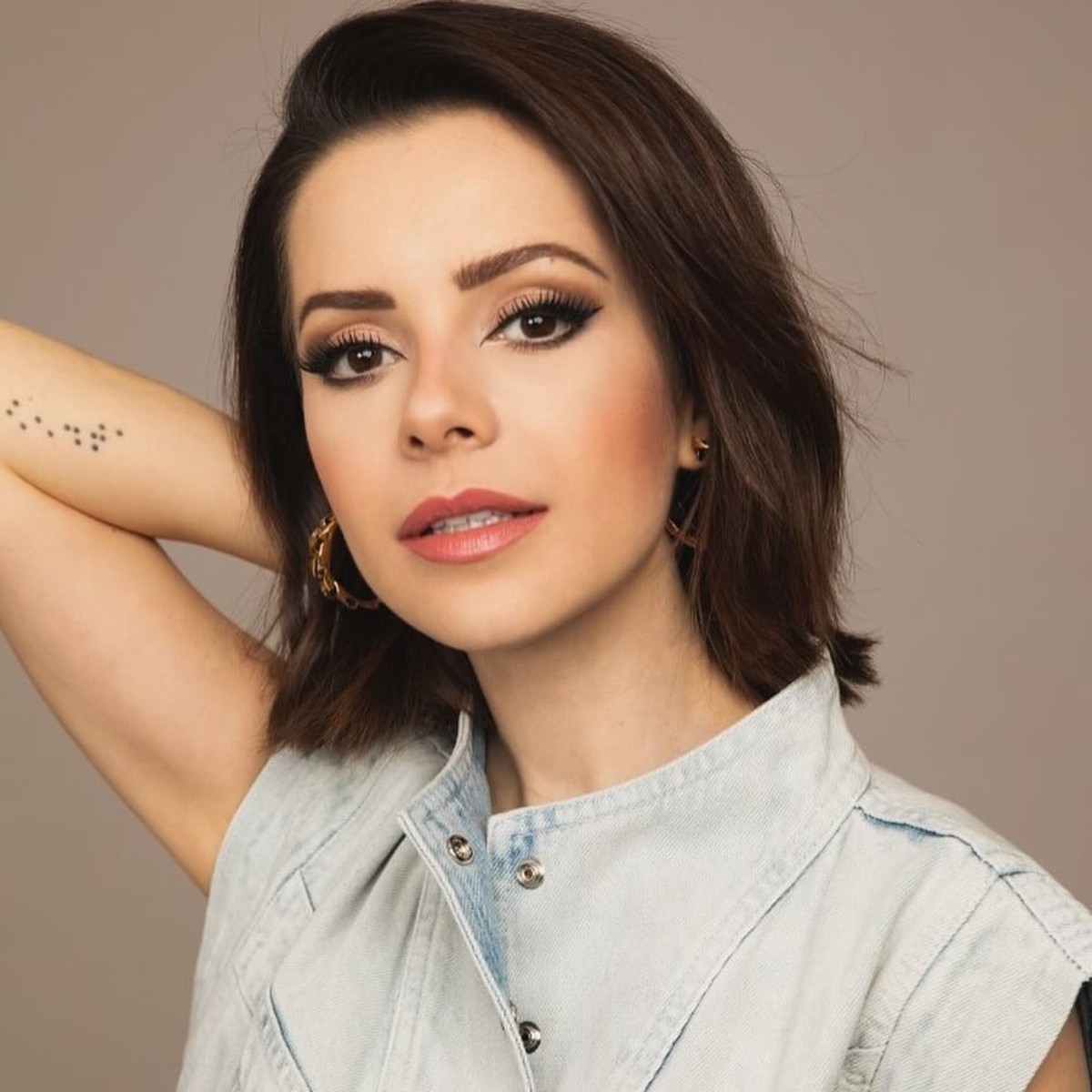 Fãs apontam afastamento e mudança no comportamento de Sandy após ...