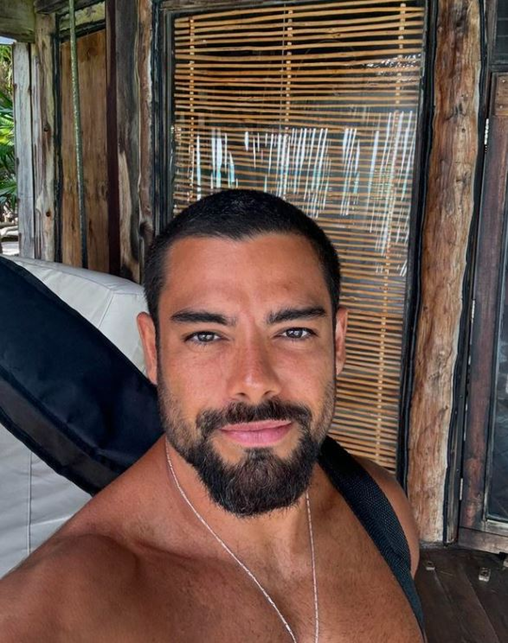 Engrenou! Sandy e médico já circulam como casal por Campinas, terra natal da cantora