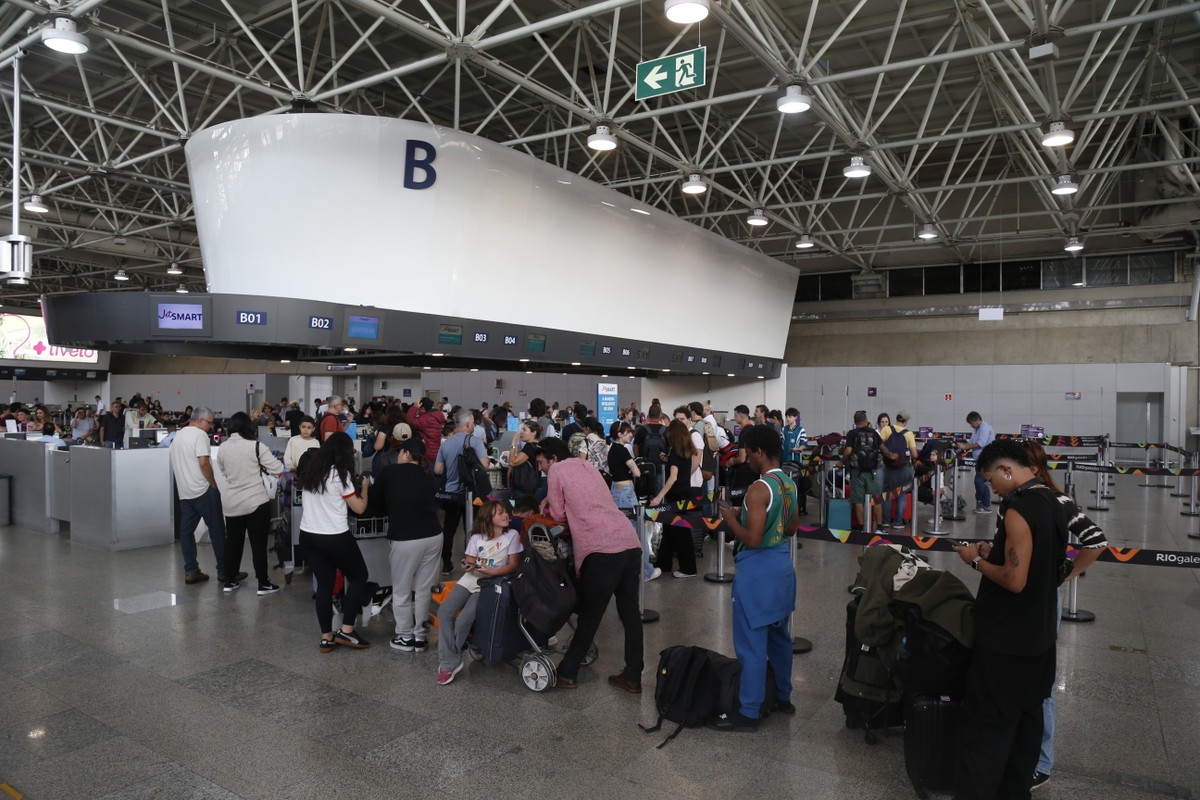 Apagão cibernético global já causa atrasos em voos em aeroportos no Brasil