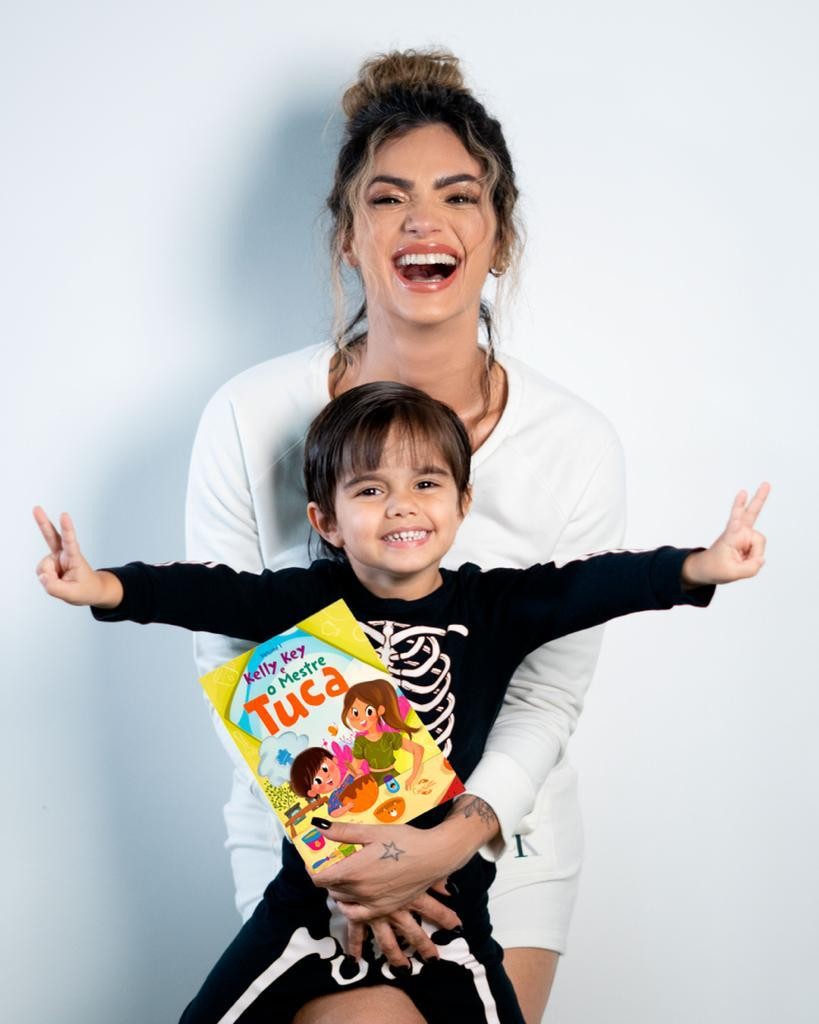 Filha de Kelly Key estrela e dubla clipe de funk lançado pela mãe um ...