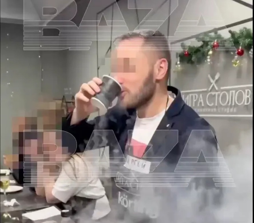 Homem é internado em estado grave após beber nitrogênio líquido em ...