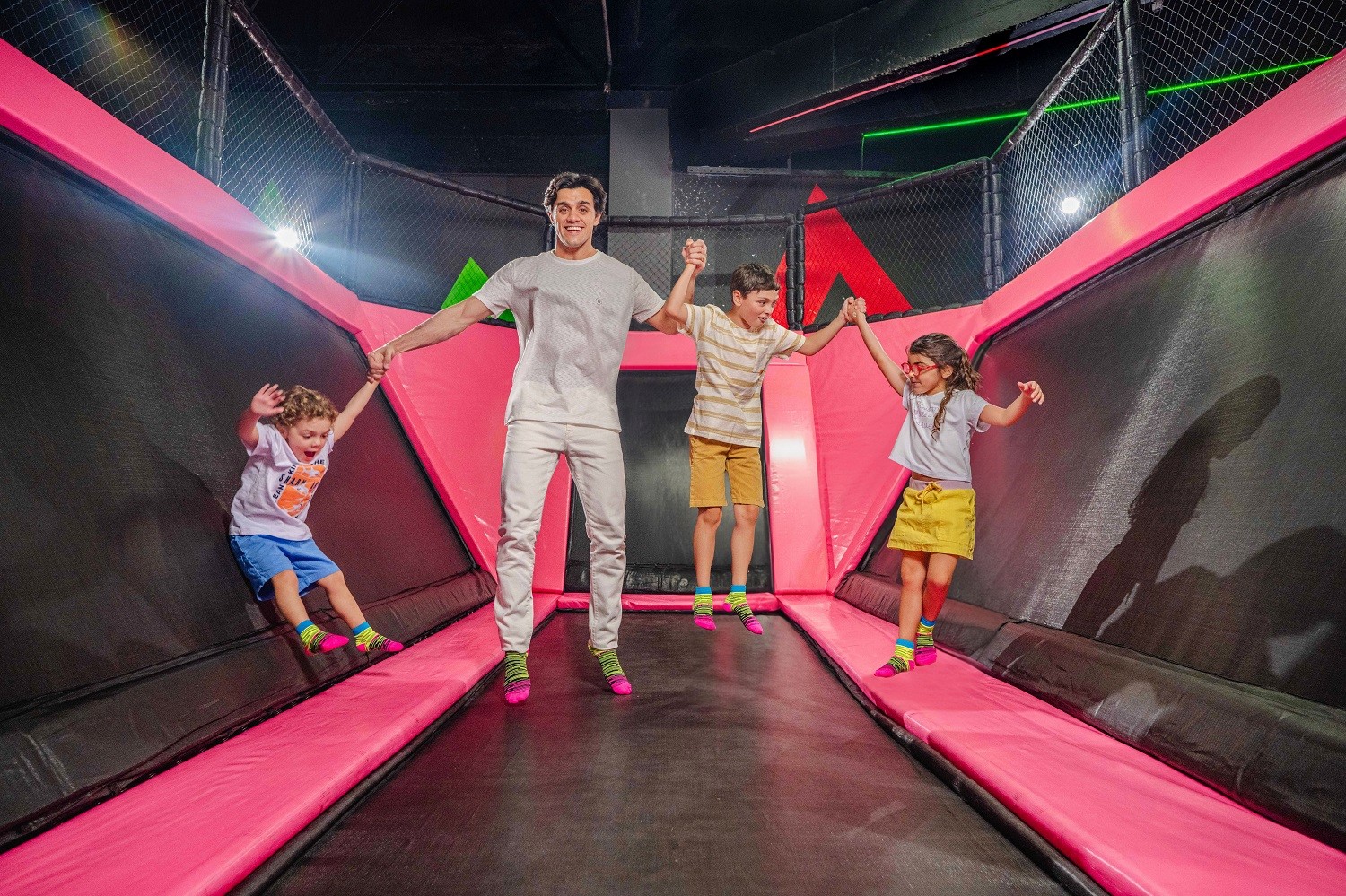 Pregando em igreja, Felipe Simas explica conversão: 'Vinha de um ...