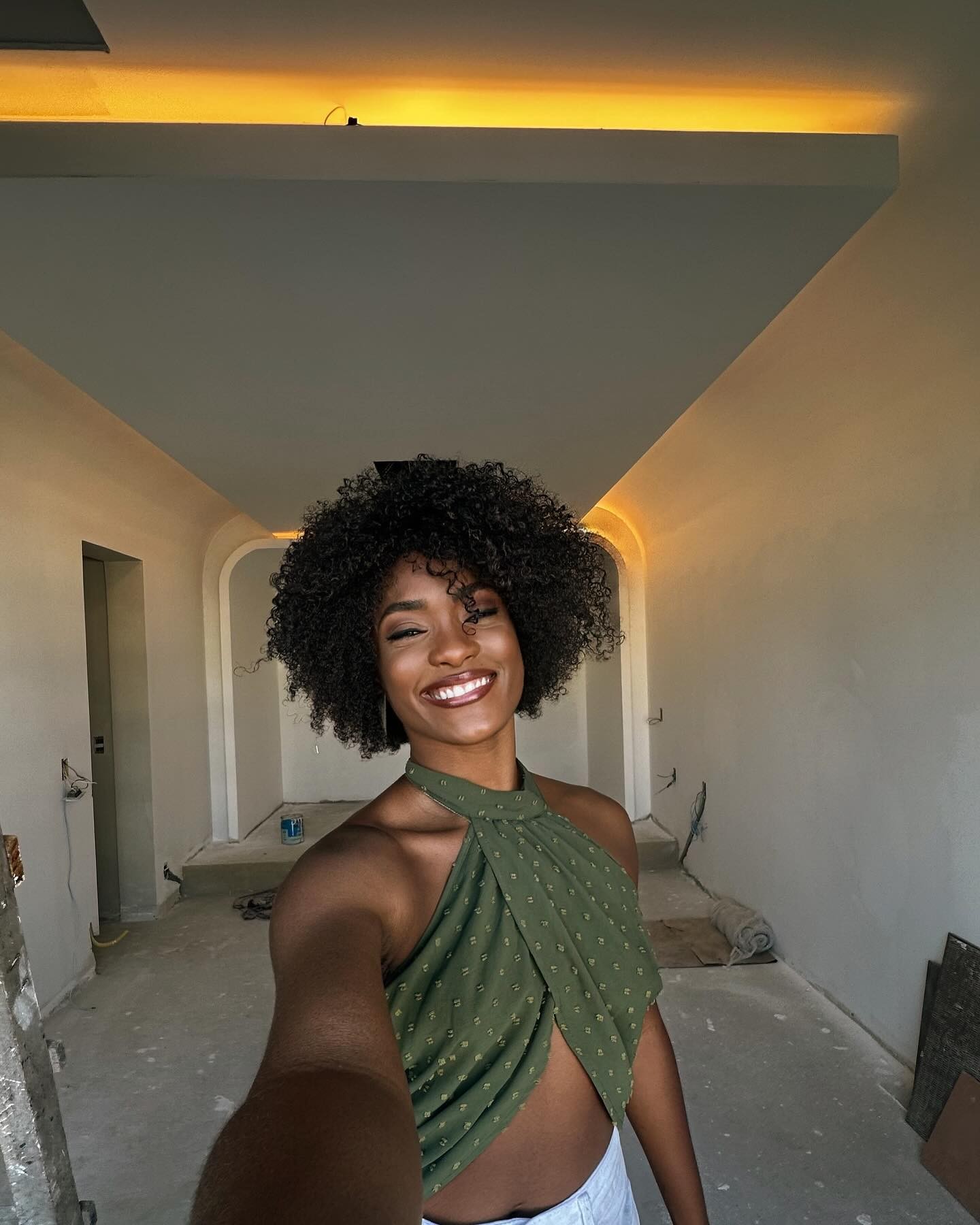 Erika Januza é cotada para substituir Paolla Oliveira como Rainha de ...