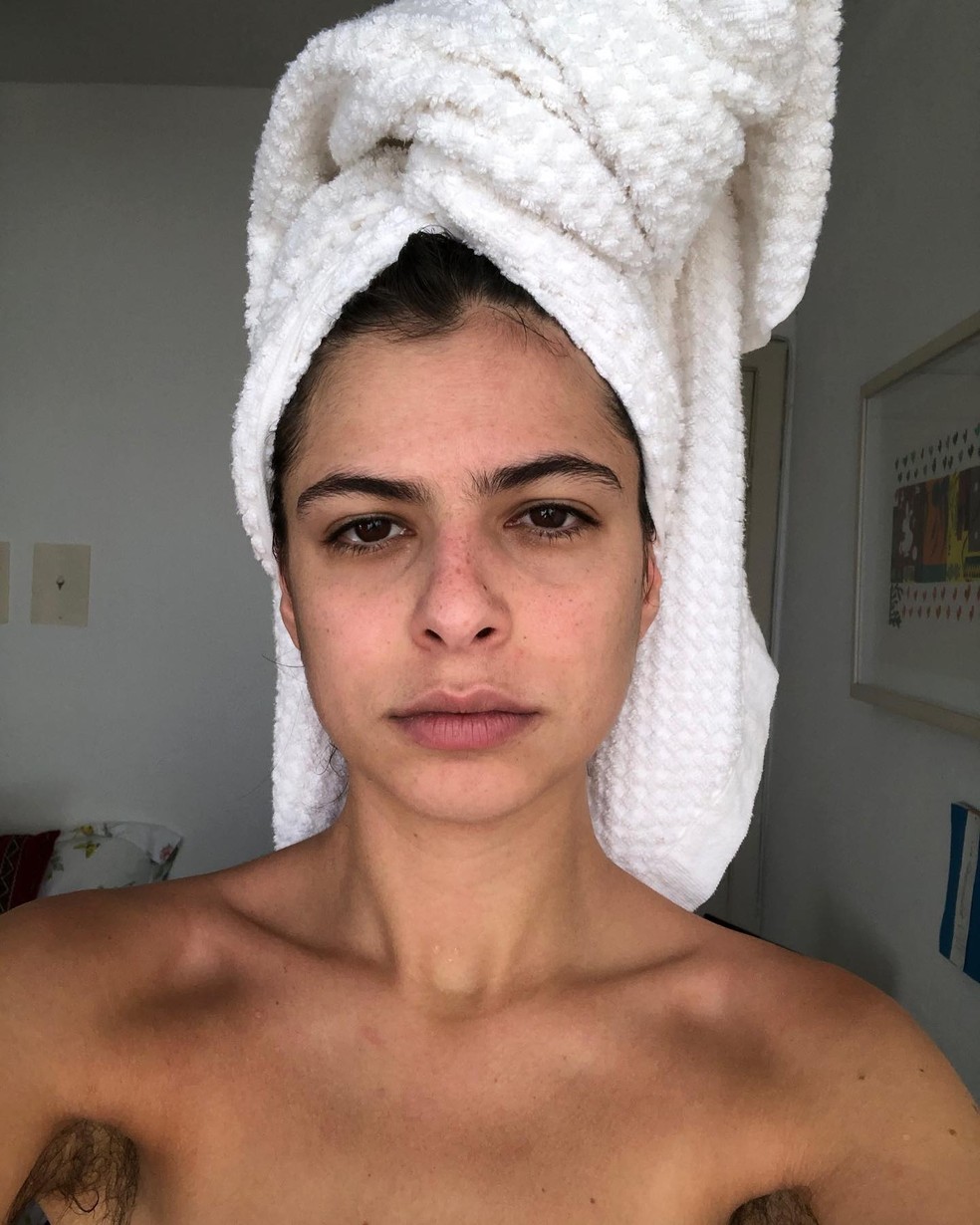 Filha de Débora Bloch mostra várias fases e reflete sobre a chegada dos ...