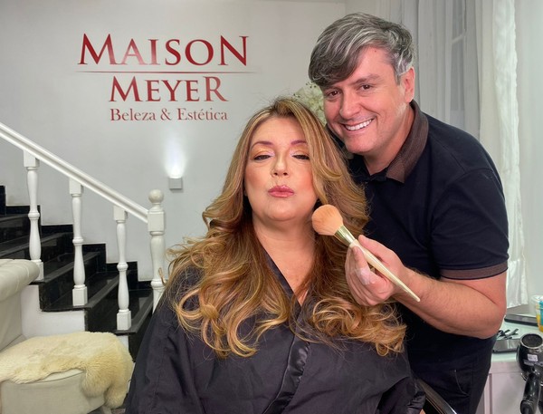 Regininha Poltergeist passa por transformação após receber alta de ...