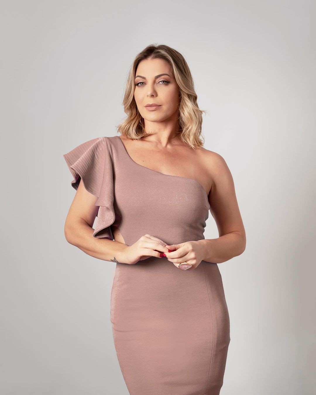 Sheila Mello e Scheila Carvalho, eternas loura e morena do É o Tchan ...