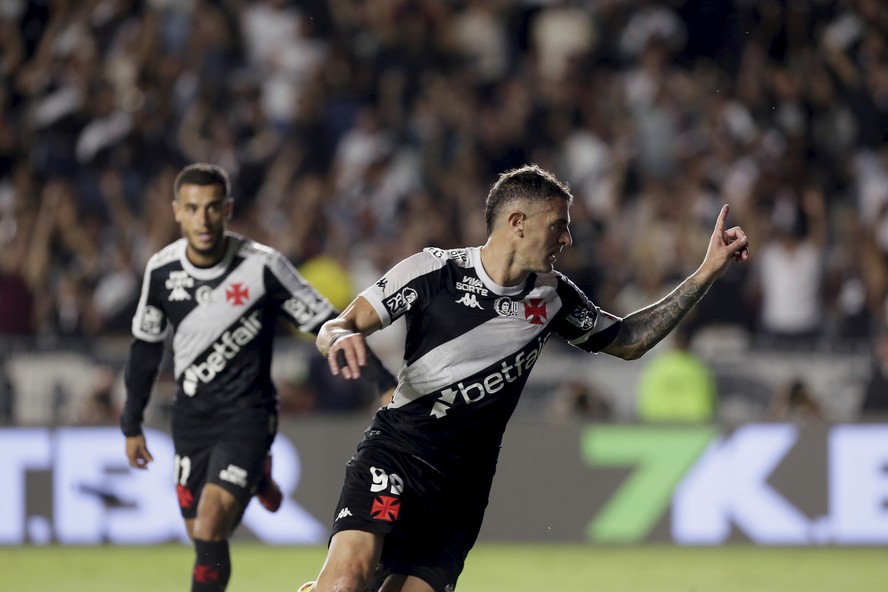 Vasco vence o Sport com dois gols de Vegetti, que assume a artilharia ...
