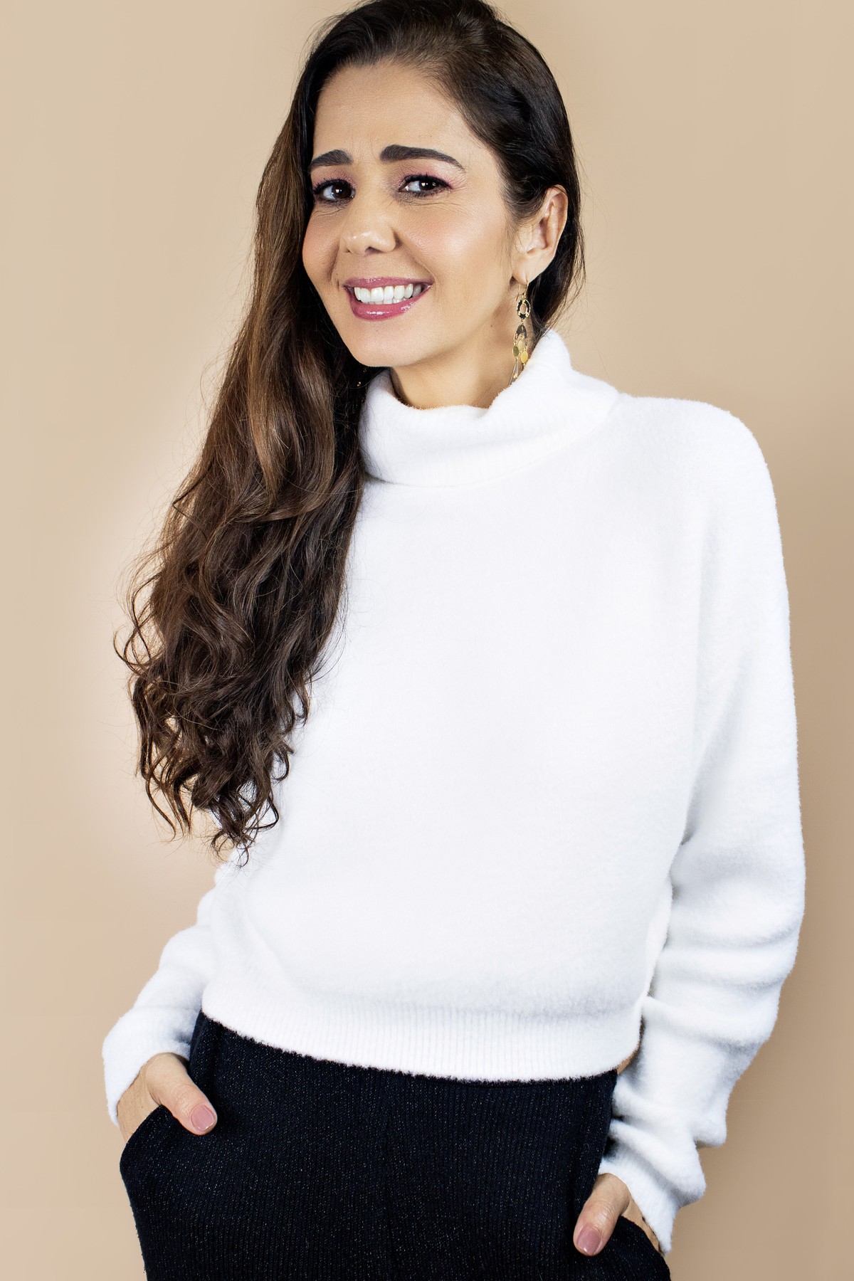 Catarina em 'Amor perfeito', atriz baiana precisou aprender 'mineirês' para a novela