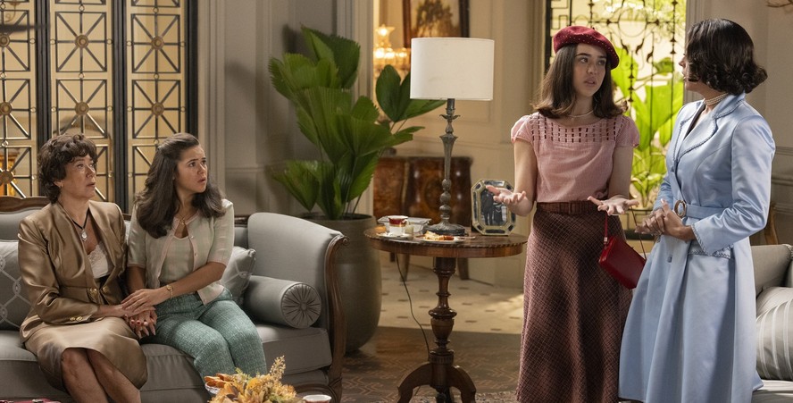 Em ‘Garota do momento’, Flora surpreende Bia e Clarice ao surgir na ...