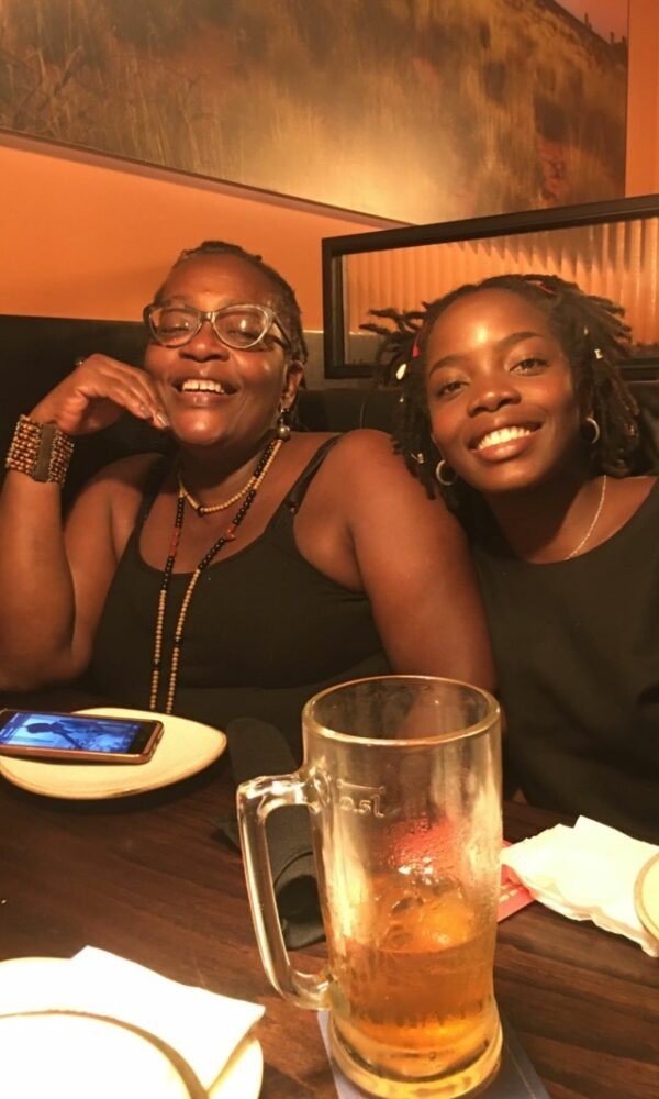 Clara Moneke fala de 'upgrade' financeiro com sucesso de 'Vai na fé' e ...