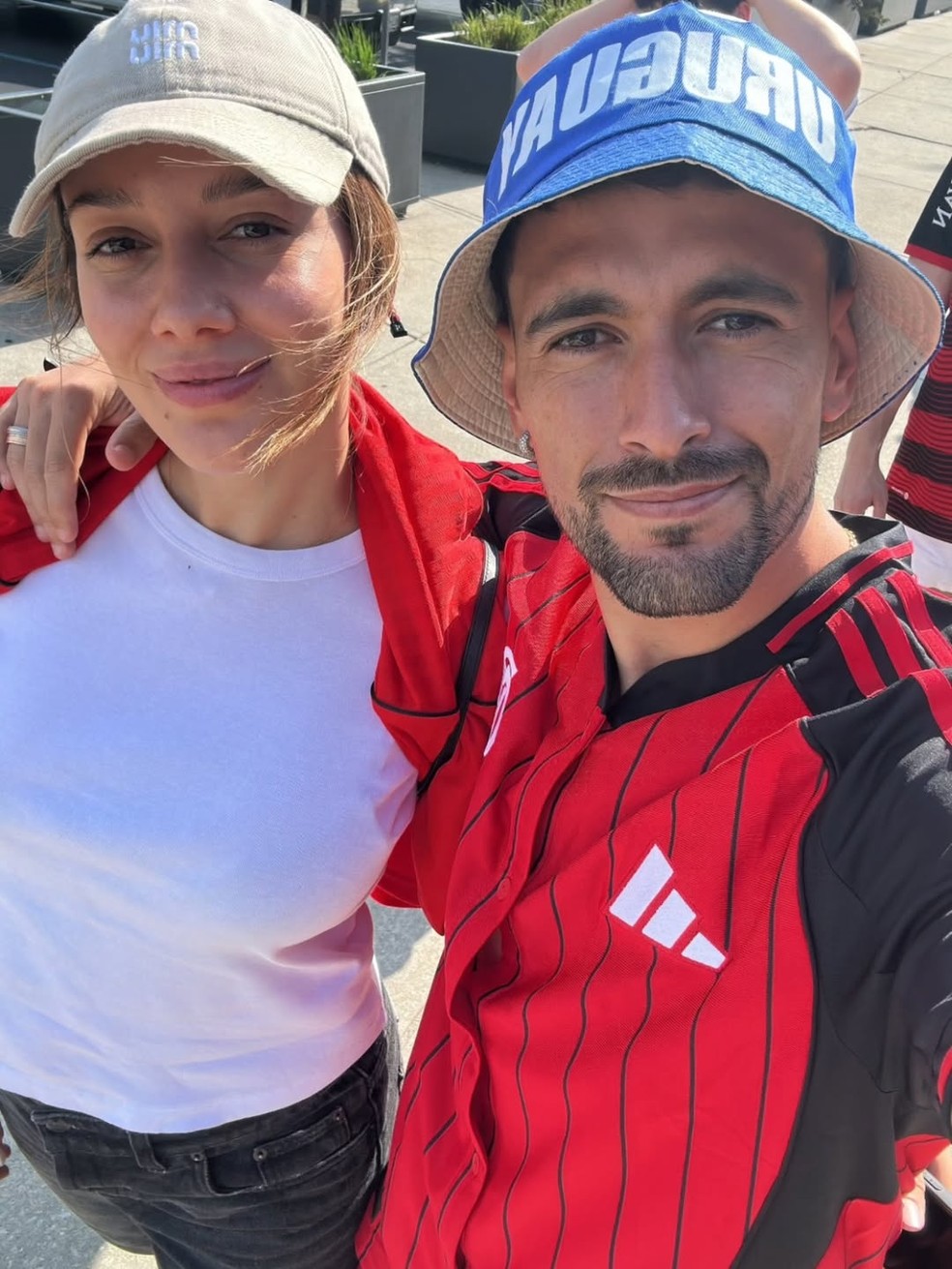 Discreta, modelo e empresária: quem é Camila Bastiani, que espera ...