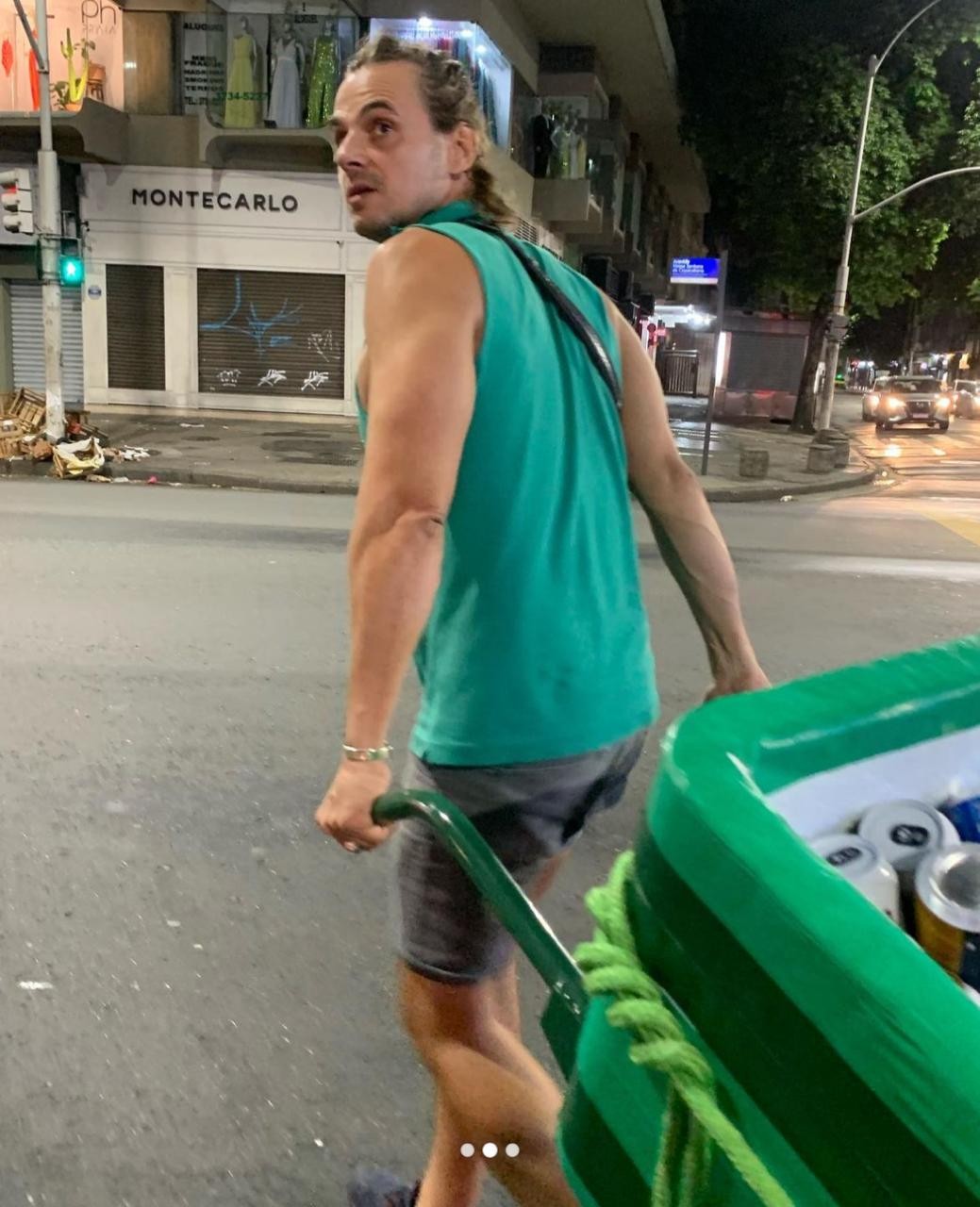 Ex-Malhação, Daniel Erthal vai voltar a vender cervejas no réveillon de ...