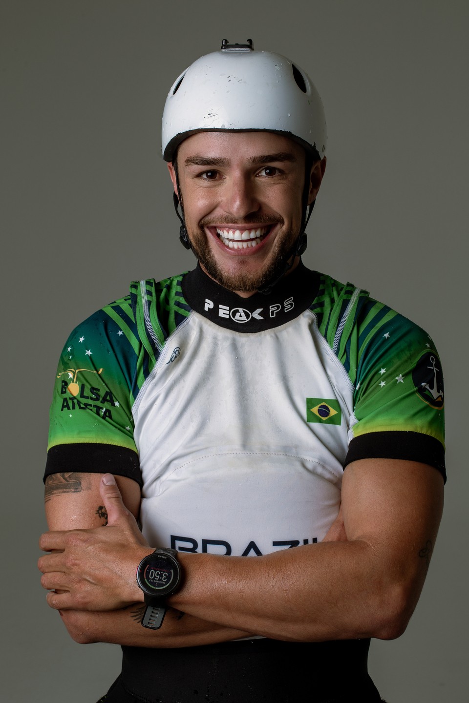 Semifinalista da canoagem slalom, Pepê Gonçalves fez ensaio sensual e ...