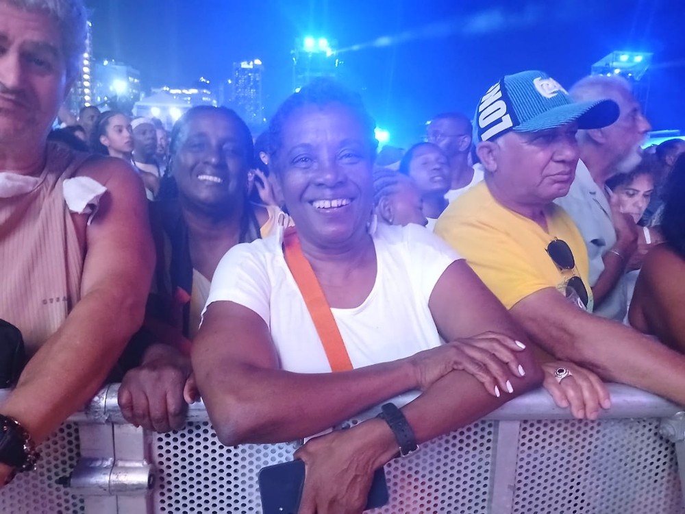 Mundo se encontra em Copacabana para celebrar o maior réveillon do planeta