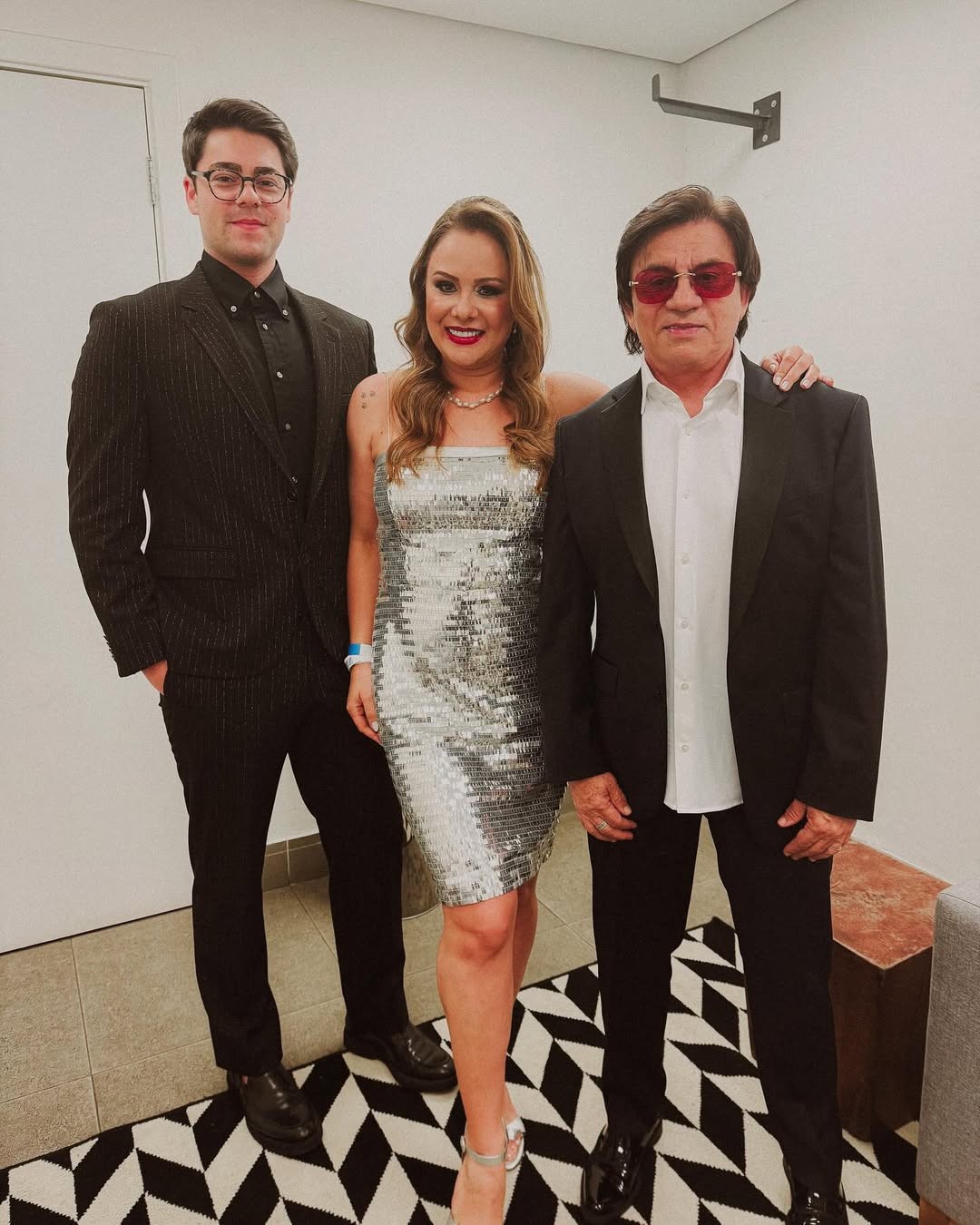 Primo de Sandy lança música com o pai, Chitãozinho, e o tio Xororó