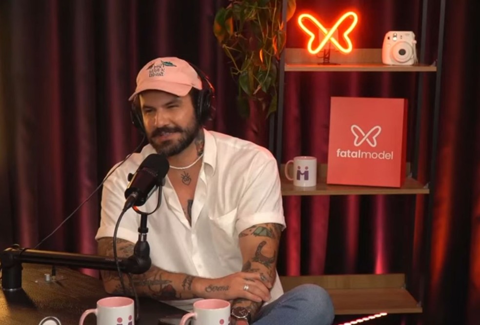 Ex-BBB Wagner Santiago divulga novo ensaio nu após harmonização peniana