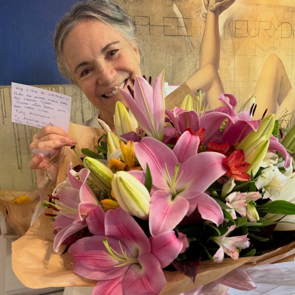 Regina Duarte comemora aniversário de 79 anos com a filha, Gabriela Duarte