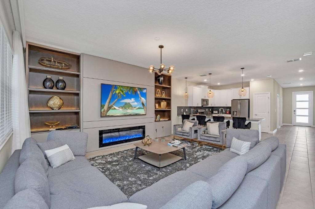 Mansão temática de Deborah Secco com nove quartos nos EUA pode ser alugada por R$ 3 mil a diária ...