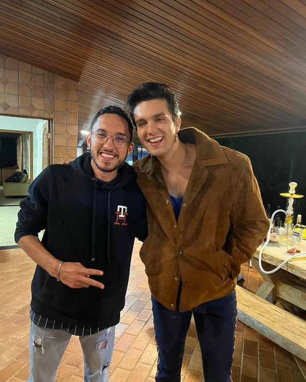 Com um mês de carreira como cantor, Grelo aponta o que mudou com a fama ...