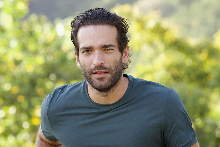 Humberto Carrão vive a expectativa de ver Afonso ser traído em 'Vale ...