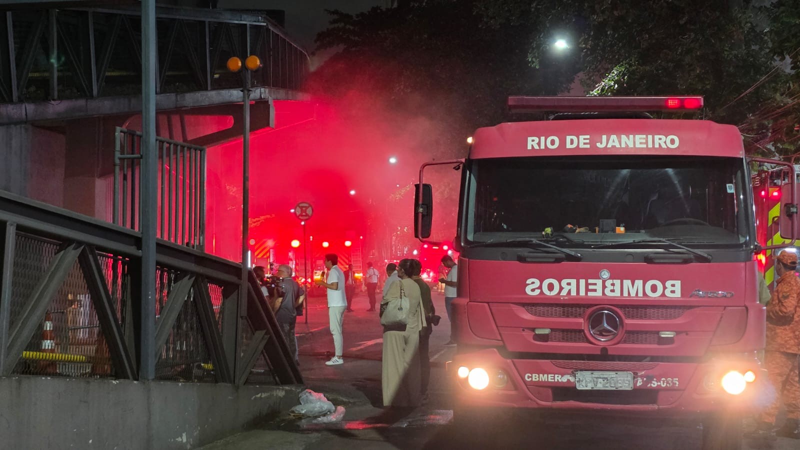 Câmara analisa projeto que cria auxílio para família de PMs e bombeiros ...