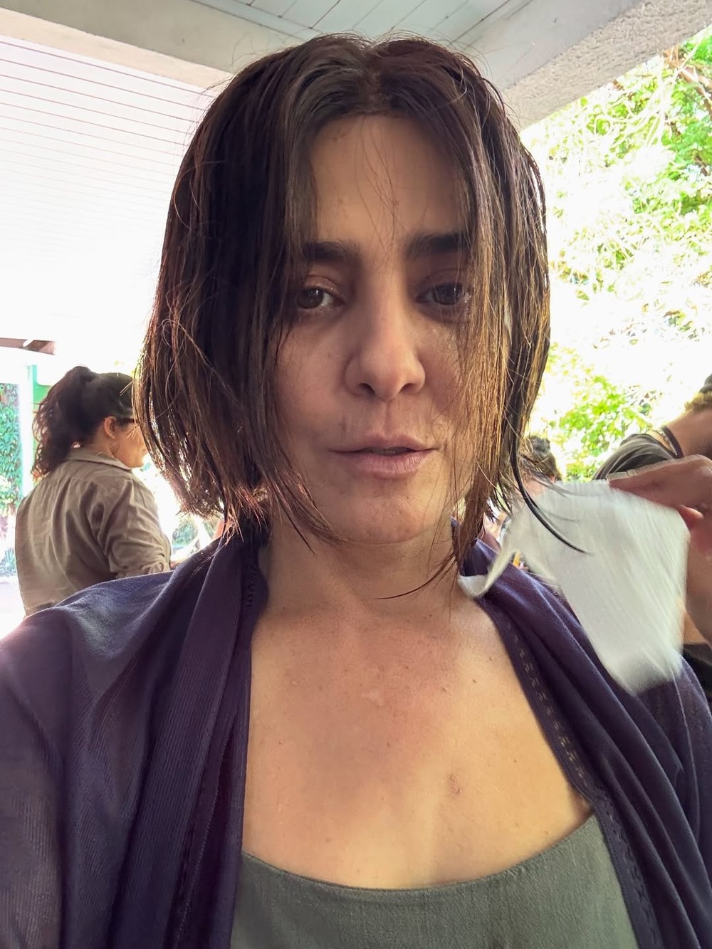 Leticia Sabatella se desfaz do cabelo natural e surge com novo visual
