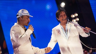 Especial Roberto Carlos tem união de cantores antes de show e perrengue ...