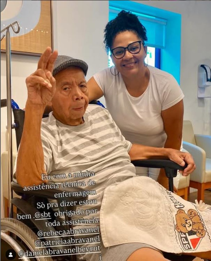 Ex-assistente de Silvio Santos, Roque surge em foto postada pela esposa e atualiza estado de ...