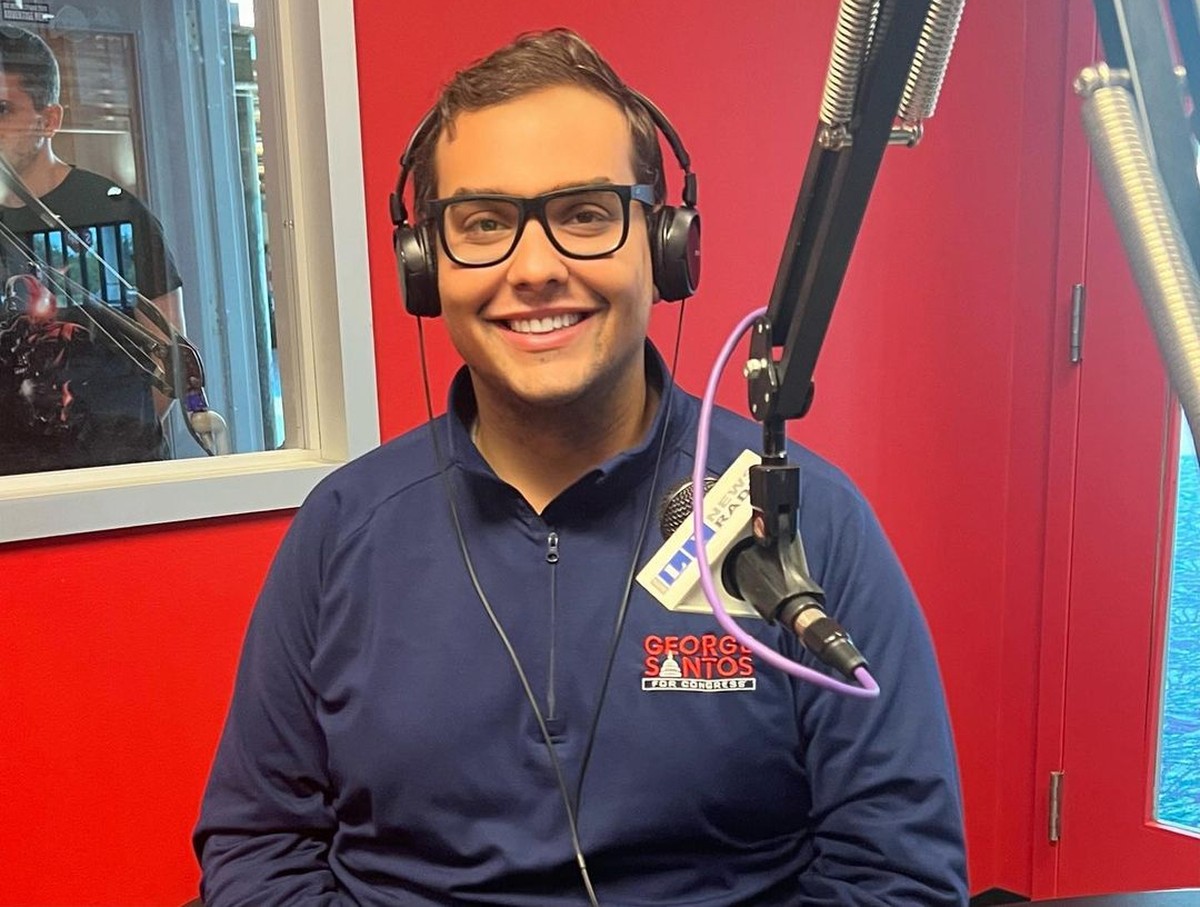 Expulso do Congresso norte-americano, George Santos revela planos de abrir perfil no OnlyFans