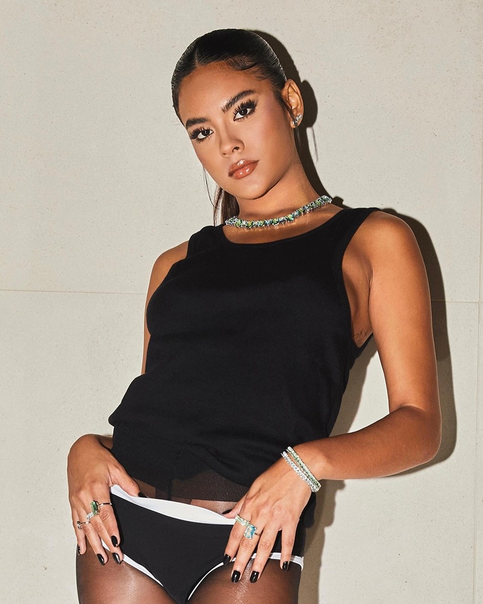 Bella Campos em alta: protagonista de novela, queridinha das marcas e ...