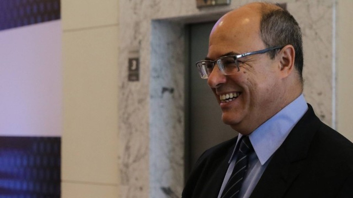 Witzel comemora vitória na reta final em almoço com deputados da base