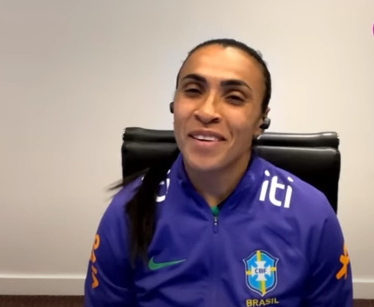 Marta diz que quer continuar envolvida no futebol, mas o maior sonho 'é ...