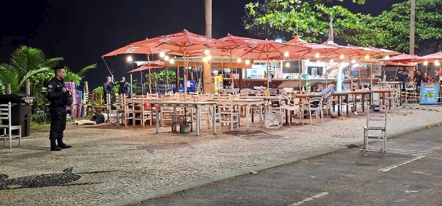 Cúpula da polícia faz breve pronunciamento sobre execução de médicos em ...