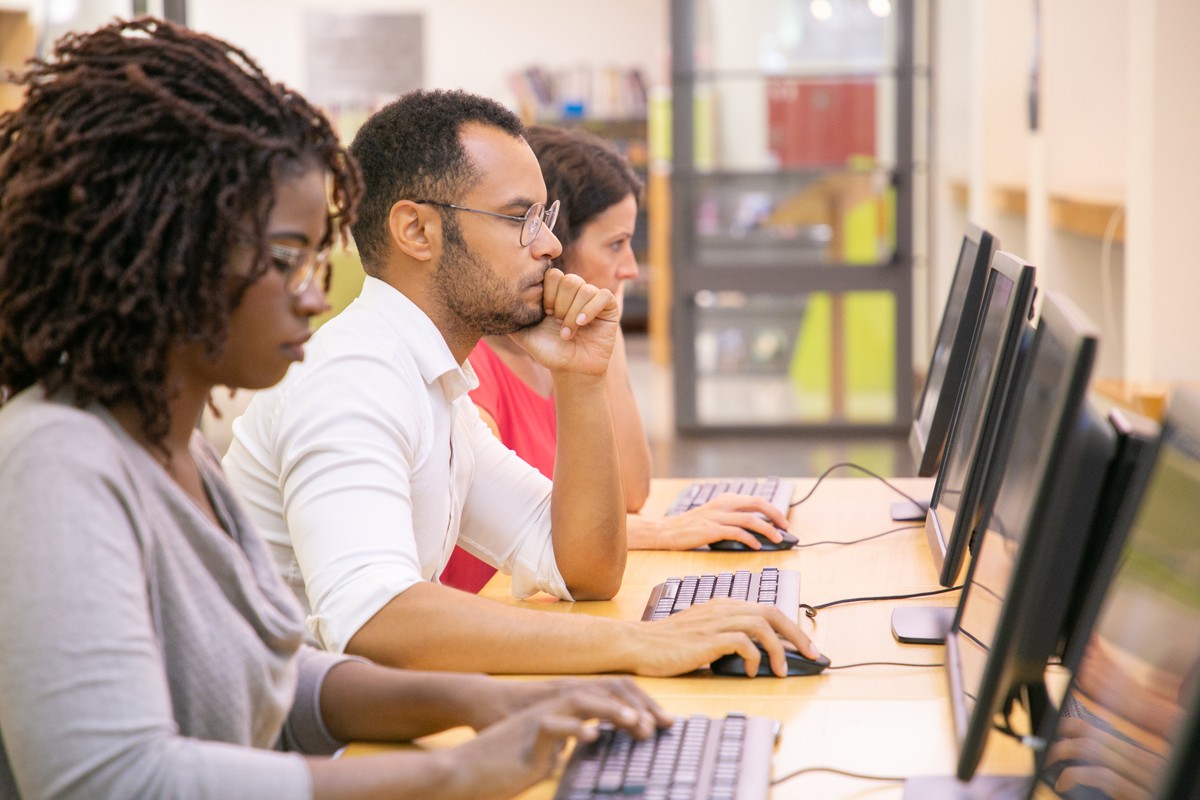 KPMG abre 150 vagas em programa de trainee em 23 cidades do país