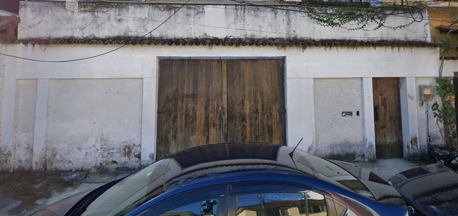 Um mês após despejo, Mário Gomes mostra 'puxadinho' onde dorme com a ...