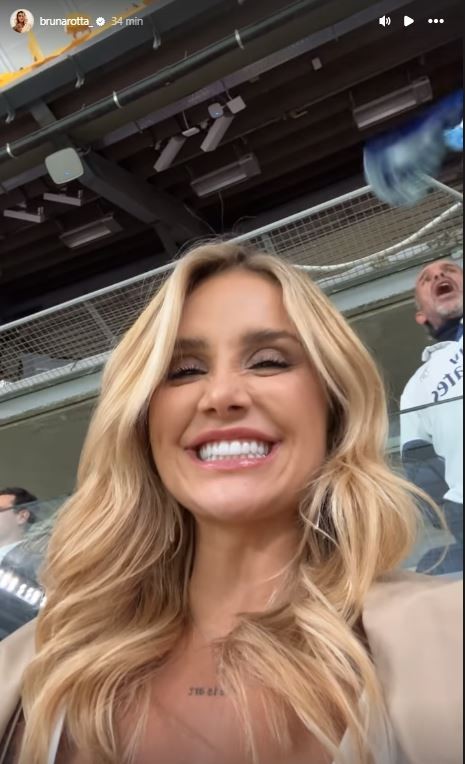 Influenciadora Bruna Rotta curte dia e noite do verão em Ibiza após ...