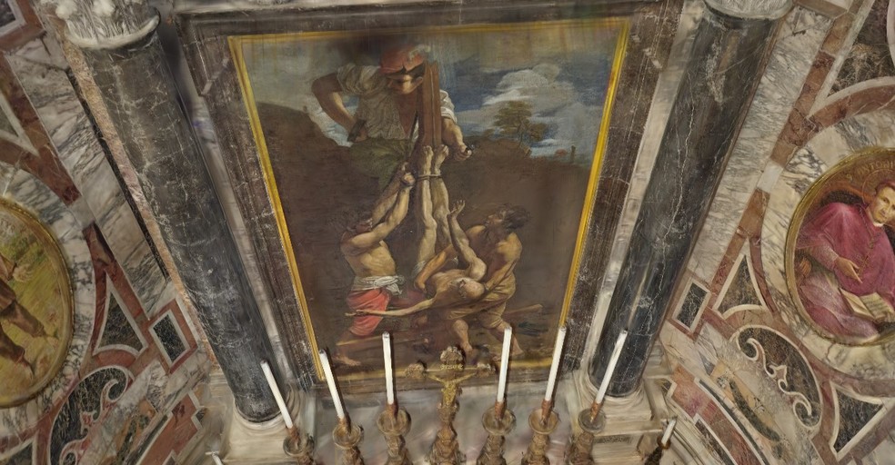 Cruzes invertidas no velório do Papa Francisco chamam atenção; entenda ...