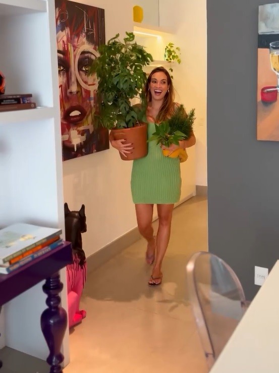 Talitha Morete revela canto favorito do apartamento e surpresa de ...