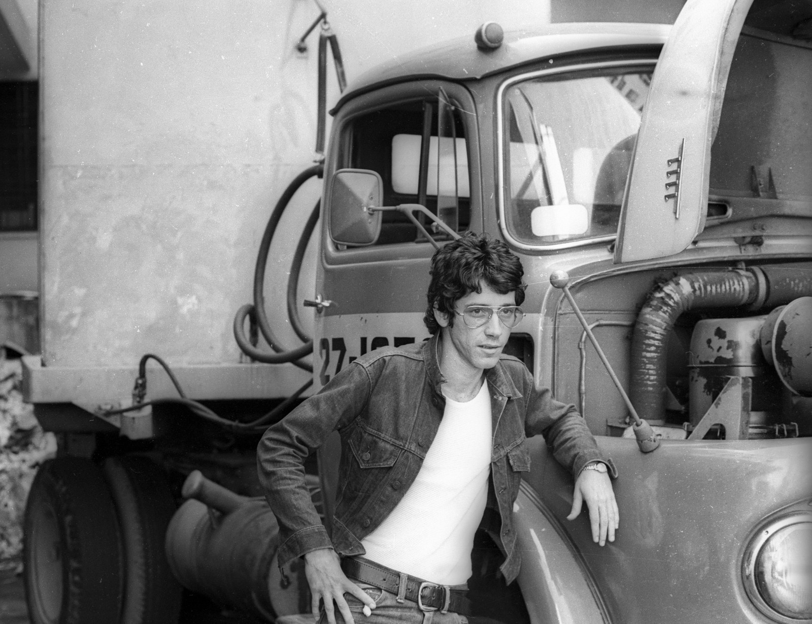 Raul Seixas 80 anos: veja 13 fotos clássicas do roqueiro que virou mito