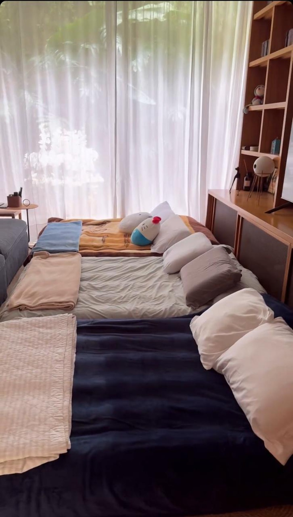 Grazi Massafera improvisa puxadinho em casa para acomodar família do Paraná que passa carnaval ...