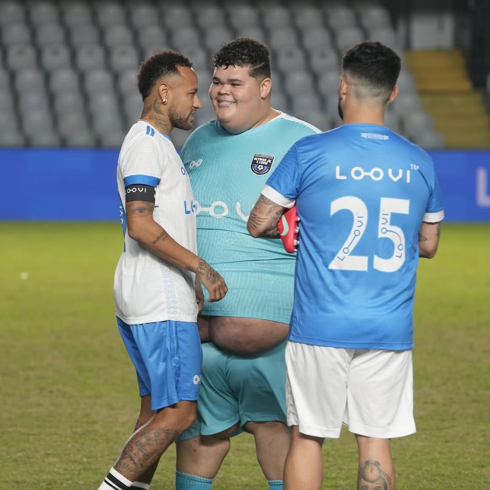 Gordão da XJ mostra fotos de jogo de futebol com Neymar após perder 75kg