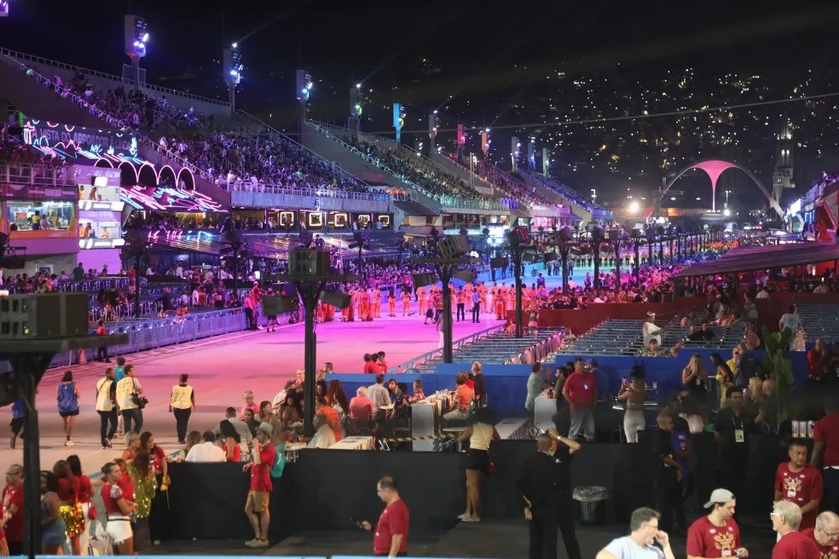 Carnaval 2024: pré-reserva de frisas para desfiles do Grupo Especial é ...