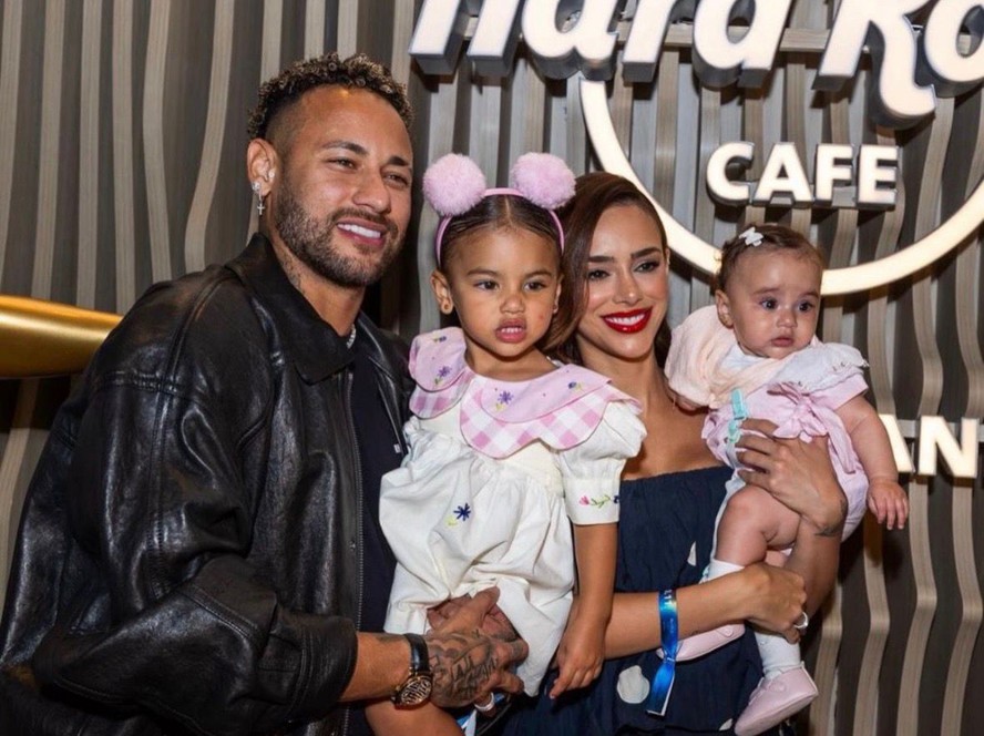 Neymar entra no universo Hard Rock em meio à expansão da marca no Brasil