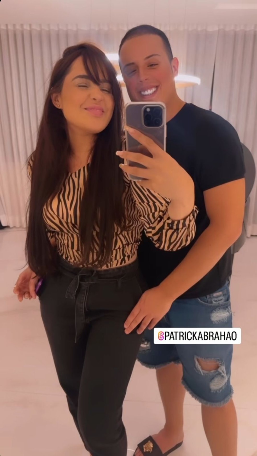 Perlla posa com o marido, que deixou a prisão após 10 meses: 'Orgulho ...