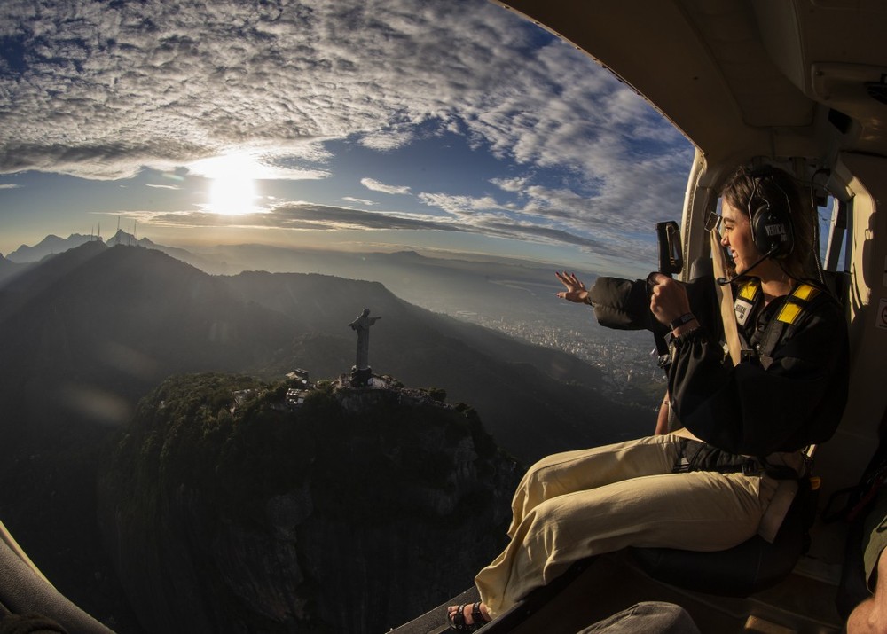 Passeio de helicóptero sem porta, rapel no Dois Irmãos, voo de balão ...